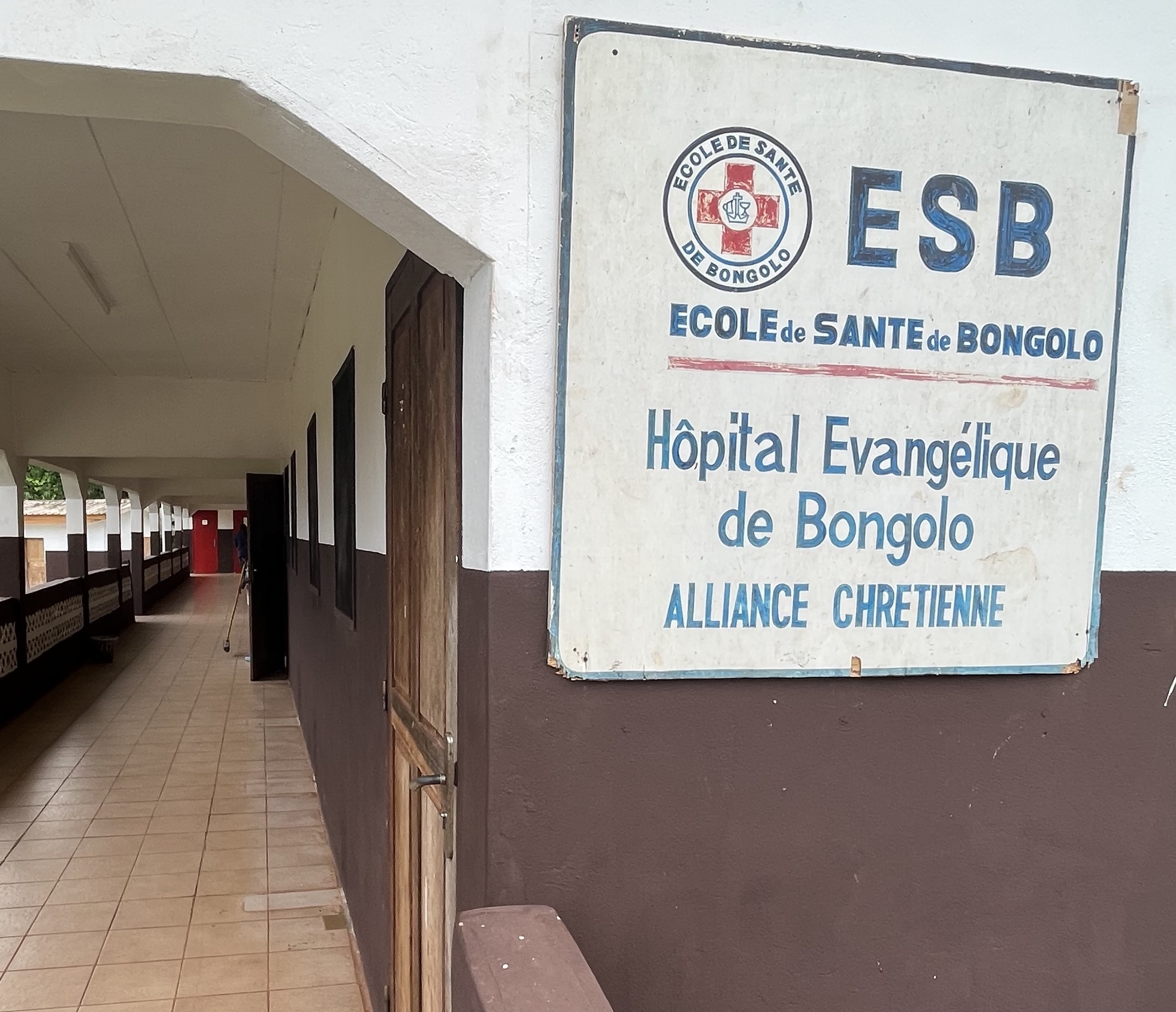 Annonce pour les concours de l’École de Santé de l’hôpital de Bongolo ...